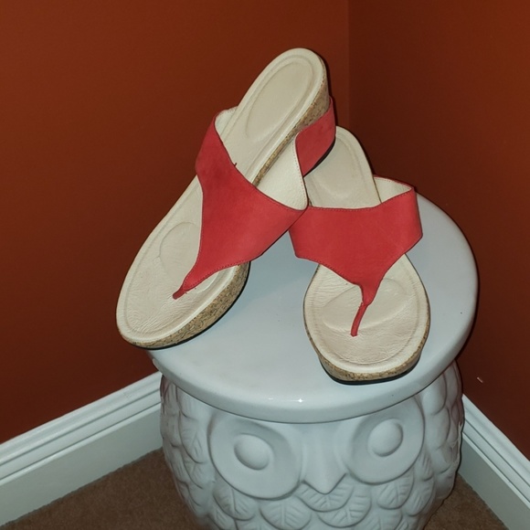 Tsubo | Shoes | Cherry Red Tsubo Odella Sandal | Poshmark